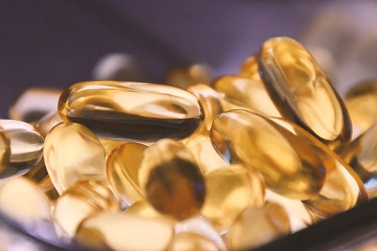 Fish Oil: Science Based Benefits, Side Effects, Dosage